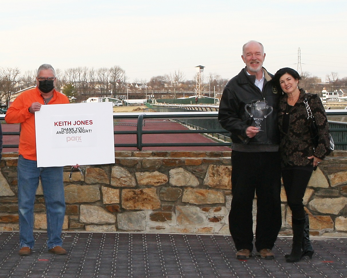 Keith Jones se retira luego de 35 años de carrera - ElPotroRoberto.com