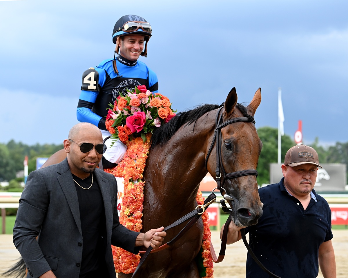 Tres días de suspensión para el astro Flavien Prat - ElPotroRoberto.com